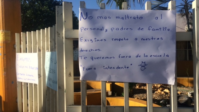 Exigen padres de familia salida de directora de jardín de niños | e ... Exigen padres de familia salida de directora de jardín de niños | e ...